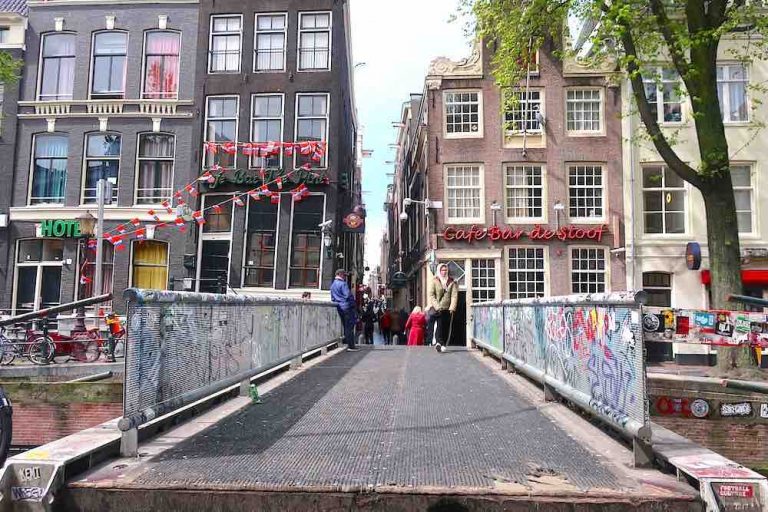 NEWS: 3D Printed Bridge in Amsterdam Red Light District In July 2021