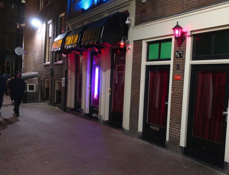 Rotlichtviertel Amsterdam Karte: Plan, Route & Highlights 2026